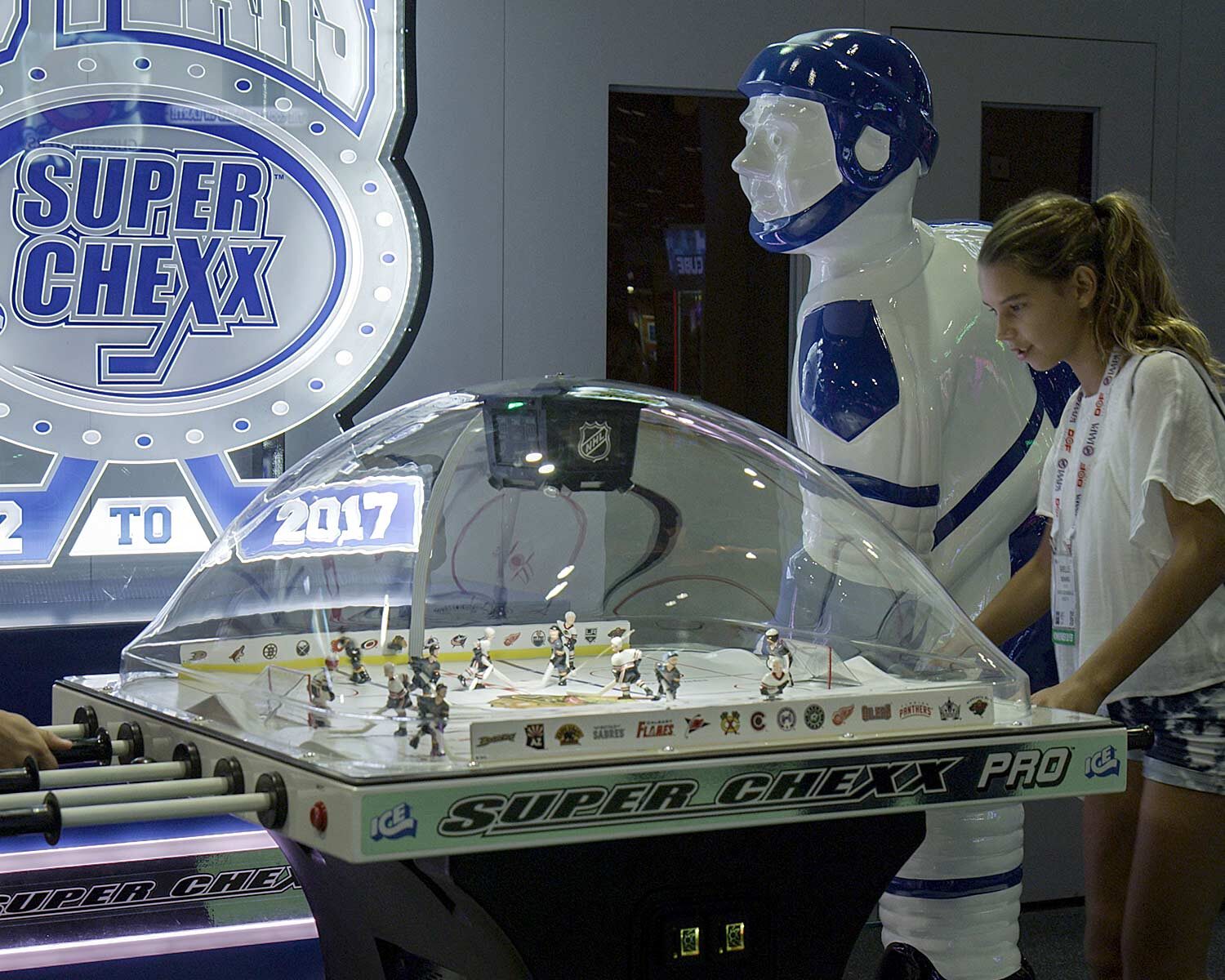 superchexx-pro-lifestyle-01 - ICE: Innovative Concepts in Entertainment