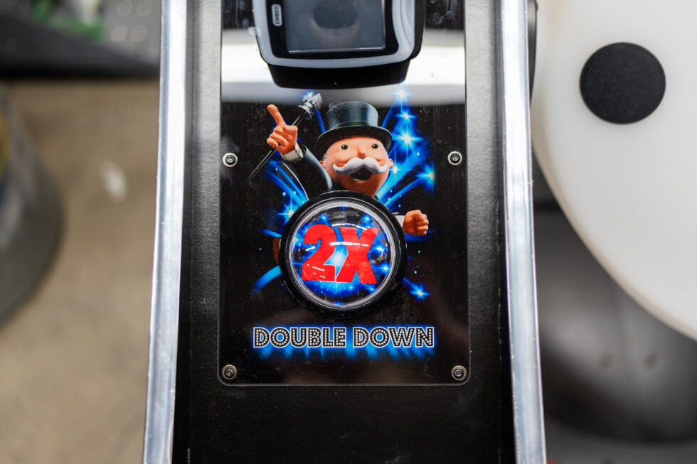 ICEGAME.com - Monopoly Roll-N-Go